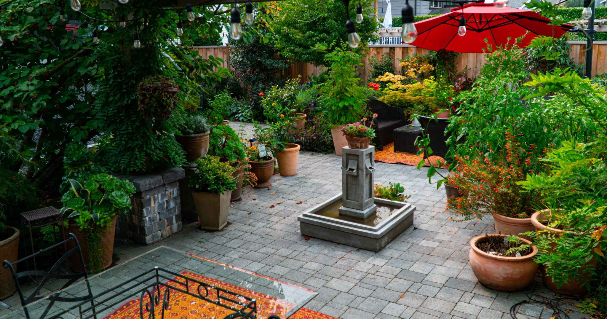 Slabs, Pavers, and Flagstone for Patios and Paths | Pros and Cons ...